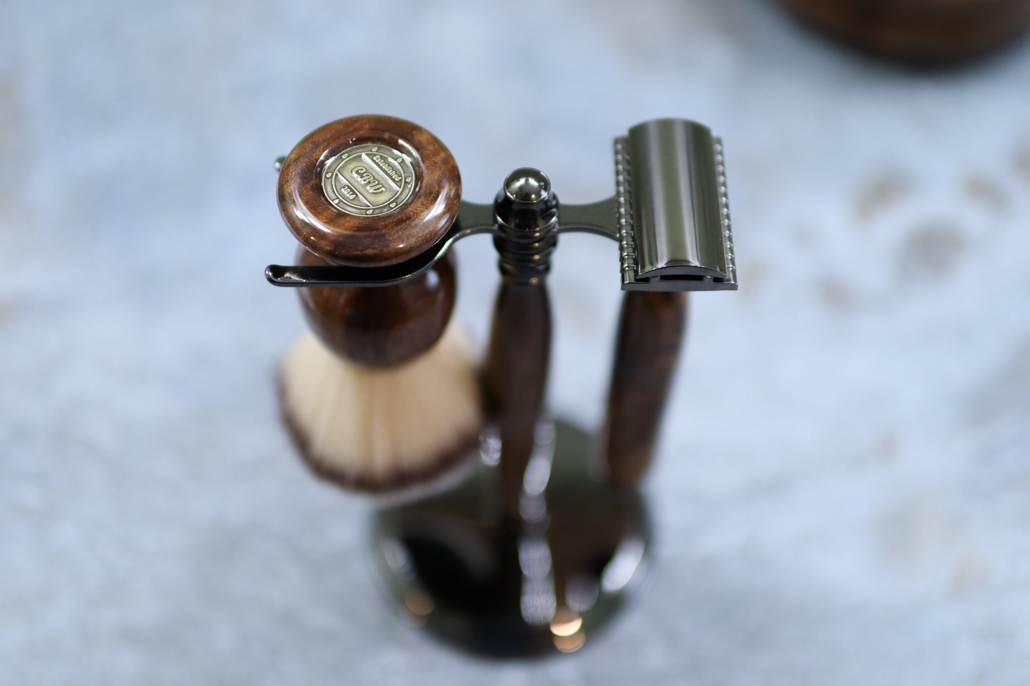 Walnut Wood Hand Crafted Shave Set with Gunmetal Safety Razor ...